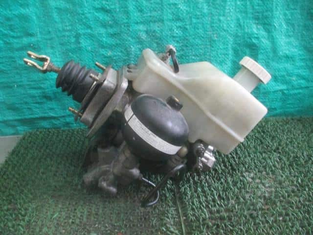 [Used]Brake Master Cylinder MITSUBISHI Pajero 1999 GH-V75W MR977461 ...