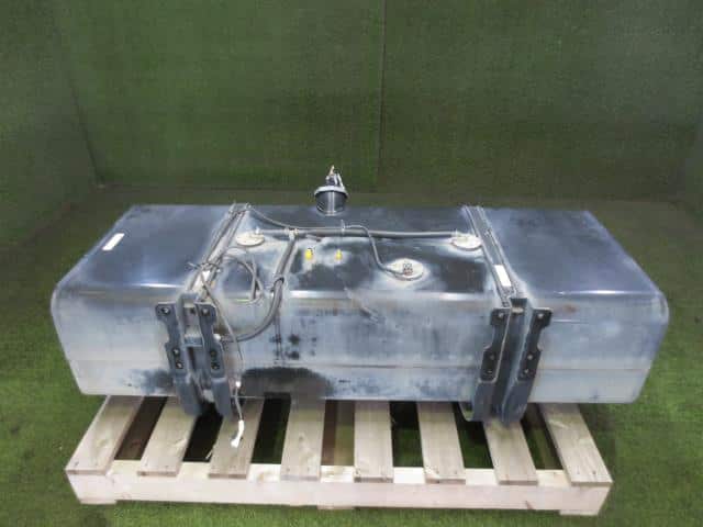 [Used]Fuel Tank ISUZU Forward 2010 PKG-FRR90S1 8981229911 - BE FORWARD ...