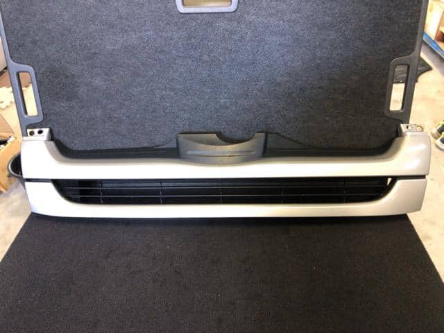 [Used]Radiator Grille TOYOTA Hiace 2010 ADF-KDH206V 5311126430 - BE ...