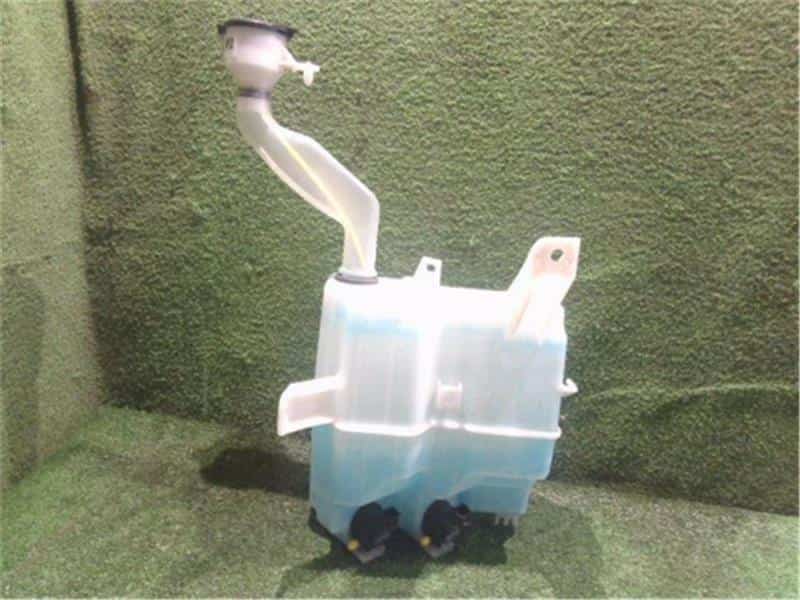 [Used]Windshield Washer Reservoir Tank TOYOTA Prius 2011 DAA-ZVW30 ...