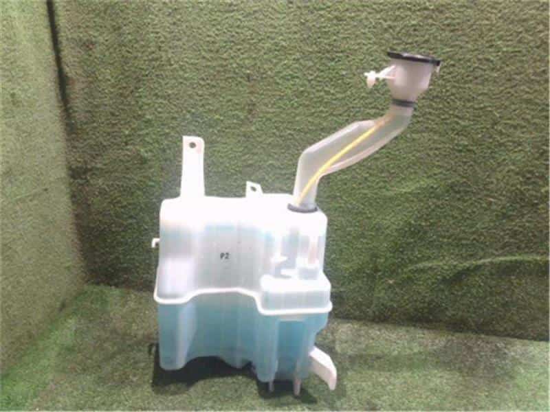 [Used]Windshield Washer Reservoir Tank TOYOTA Prius 2011 DAA-ZVW30 ...