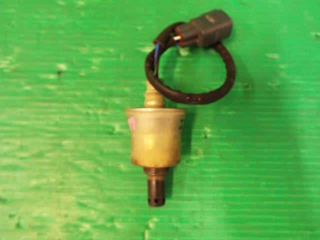 [Used]O2 Sensor TOYOTA Voxy 2007 DBA-ZRR70W - BE FORWARD Auto Parts