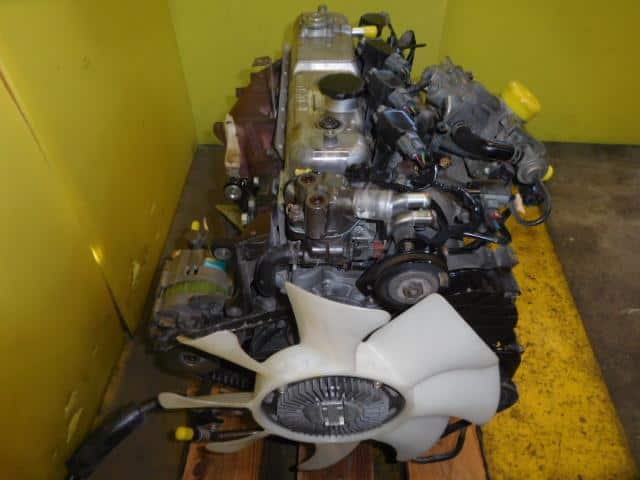 [Used]4JG2 Engine ISUZU ELF 2007 KR-NHR69 - BE FORWARD Auto Parts