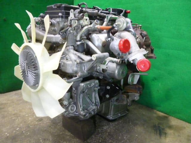 [Used]ZD30DDTI Engine NISSAN Atlas 2010 PKG-SZ2F24 10102MA73A - BE ...