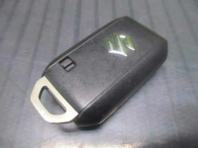 [Used]Keyless Entry Remote Control Key SUZUKI Jimny 2020 3BA-JB64W - BE ...