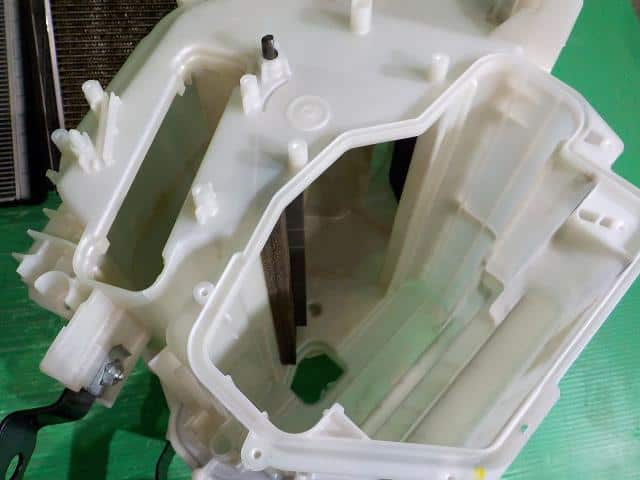 [Used]Air Conditioner Assembly ISUZU 2008 BDG-NMR85N 8980219724 - BE ...