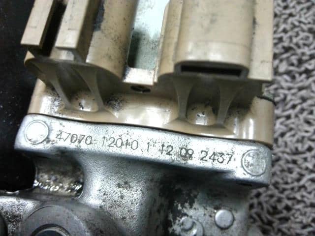 [Used]Brake booster pump TOYOTA Prius Alpha 2012 DAA-ZVW41W 4707012020 ...