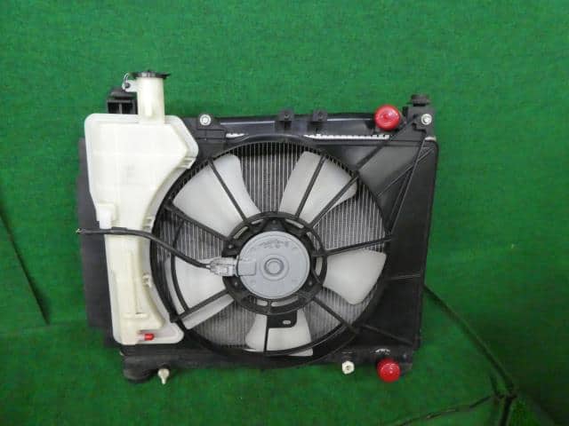 [Used]Radiator TOYOTA Probox 2013 DBE-NCP55V 1640021121 - BE FORWARD ...