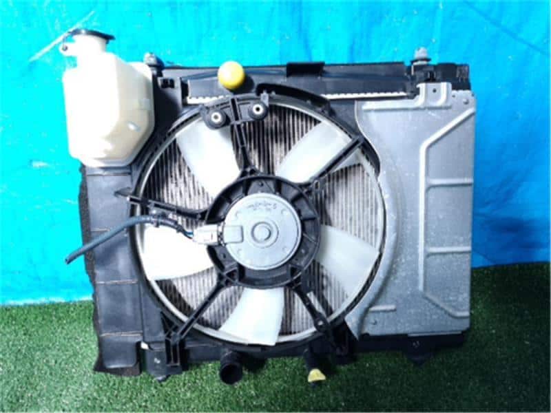 [Used]Radiator TOYOTA Vitz 2015 DBA-KSP130 1640023161 - BE FORWARD Auto ...