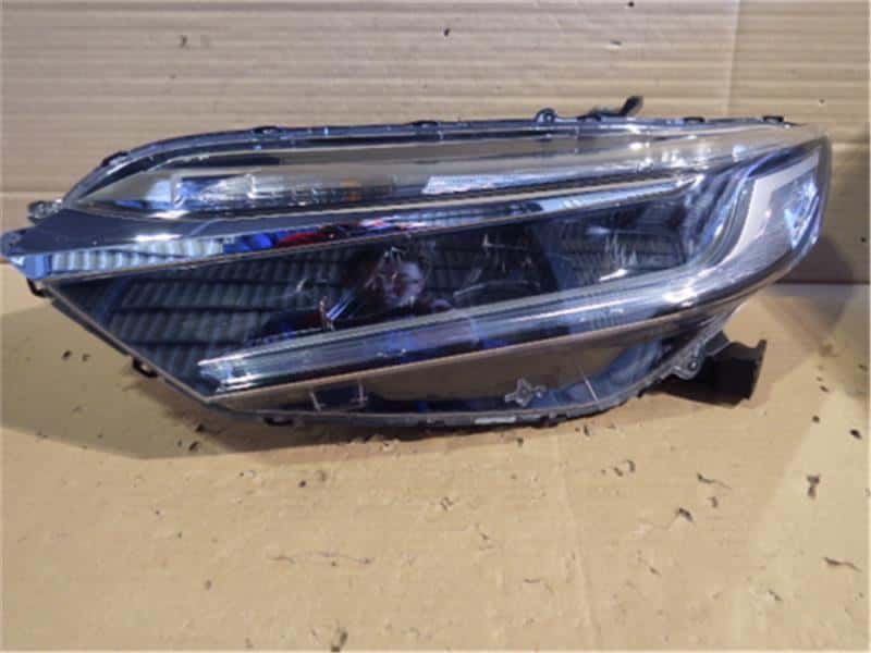 [Used]Left Headlight HONDA Shuttle 2015 DAA-GP8 33150TD4J11 - BE ...