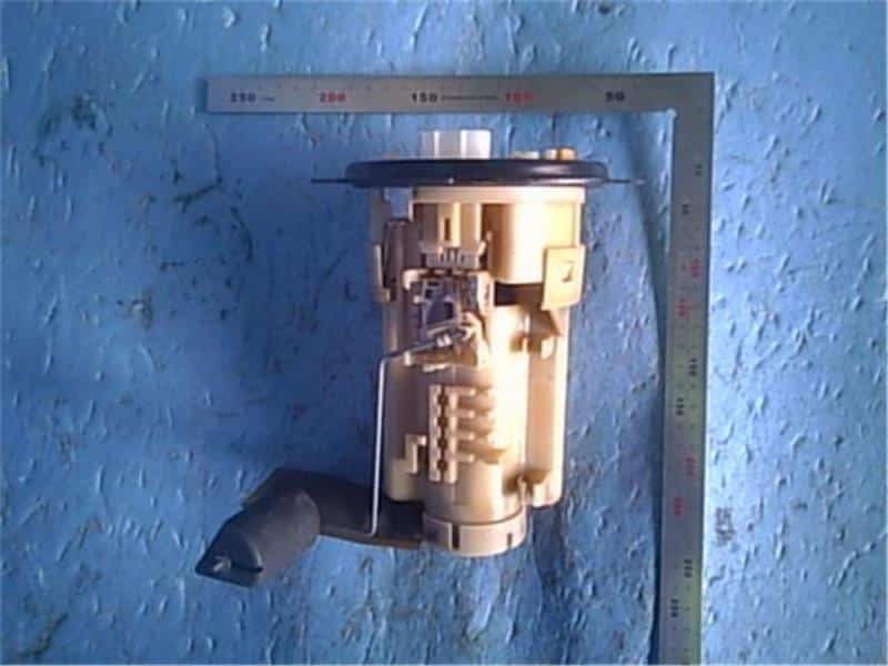 [Used]Fuel Pump TOYOTA Voxy 2001 TA-AZR60G 2322128040 - BE FORWARD Auto ...