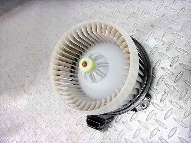 [Used]Blower Motor TOYOTA Vitz 2010 CBA-NCP95 8710352120 - BE FORWARD ...