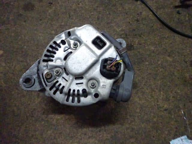 [Used]Alternator TOYOTA Vitz 2008 DBA-SCP90 2706023130 - BE FORWARD ...