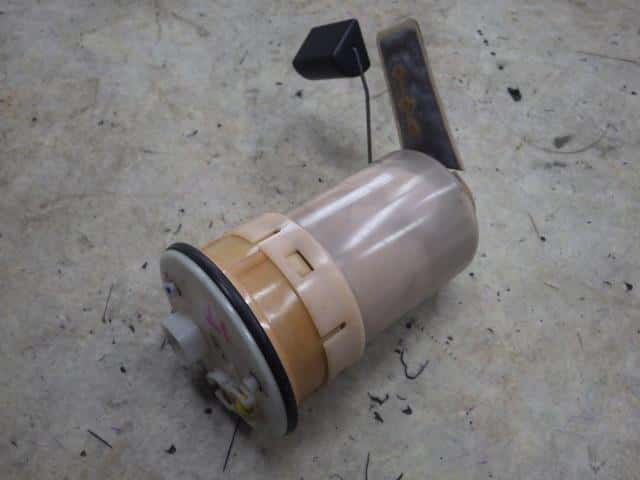 [Used]Fuel Pump TOYOTA Noah 2008 DBA-ZRR70W 2322128290 - BE FORWARD ...