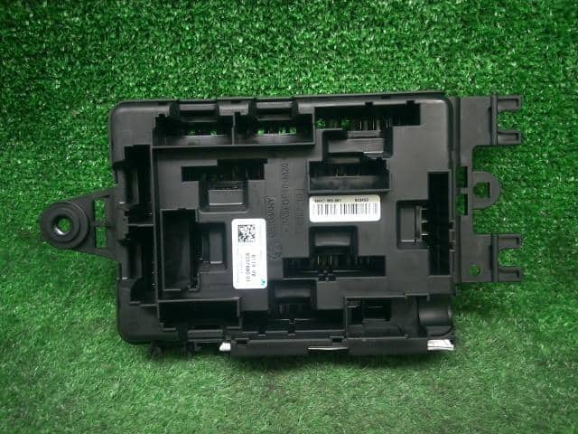 [Used]Fuse Box BMW 3 Series 2015 DBA-3X20 61149259466 - BE FORWARD Auto ...