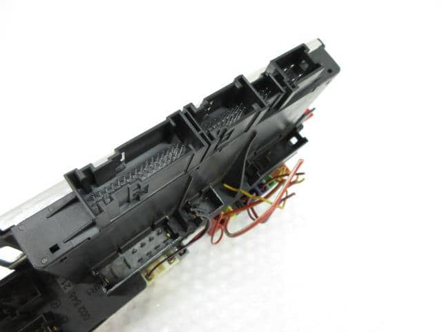 [Used]Fuse Box MERCEDES-BENZ Benz sl class 2003 GH-230475 A2309001600 ...