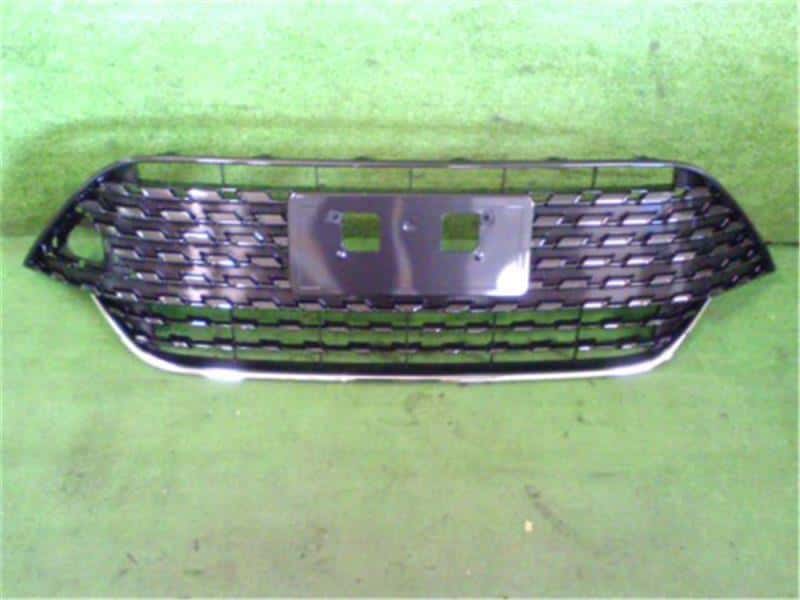 [Used]Radiator Grille TOYOTA Corolla Fielder 2015 DBA-NRE161G ...