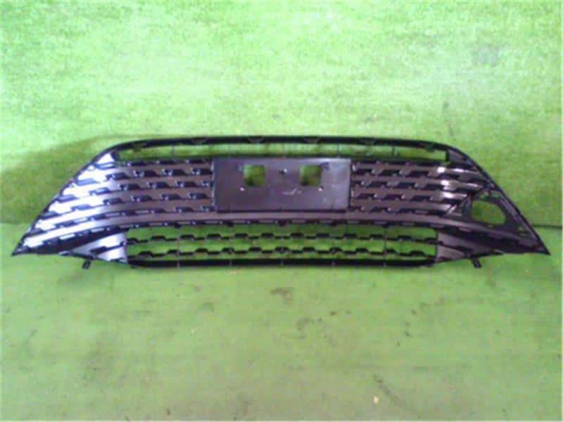 [Used]Radiator Grille TOYOTA Corolla Fielder 2015 DBA-NRE161G ...