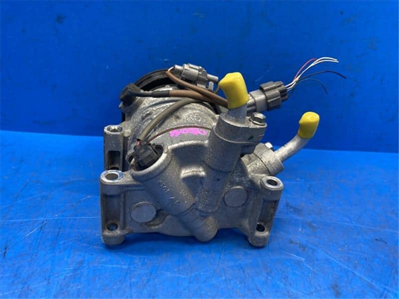 [Used]A/C Compressor TOYOTA Vitz 2014 DBA-KSP130 8832052450 - BE ...