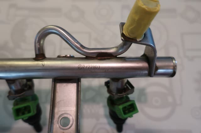 [Used]Mercedes-Benz Genuine Parts W203 injector 2710780023 2710703595 ...