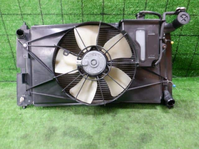 [Used]Radiator TOYOTA Corolla Runx 2004 UA-ZZE124 1640021180 - BE ...