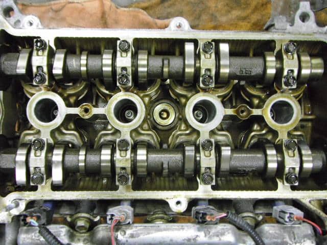 [Used]Cylinder Head TOYOTA Vitz 2007 CBA-NCP95 1110121033 - BE FORWARD ...