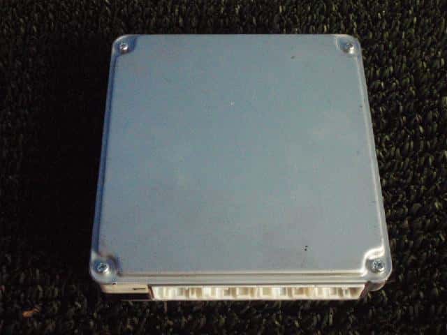 [Used]Engine Control Unit / ECU TOYOTA Wish 2004 CBA-ZNE10G 8966168010 ...