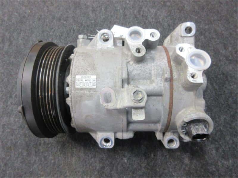 [Used]A/C Compressor TOYOTA Voxy 2011 DBA-ZRR70G 8831028640 - BE ...