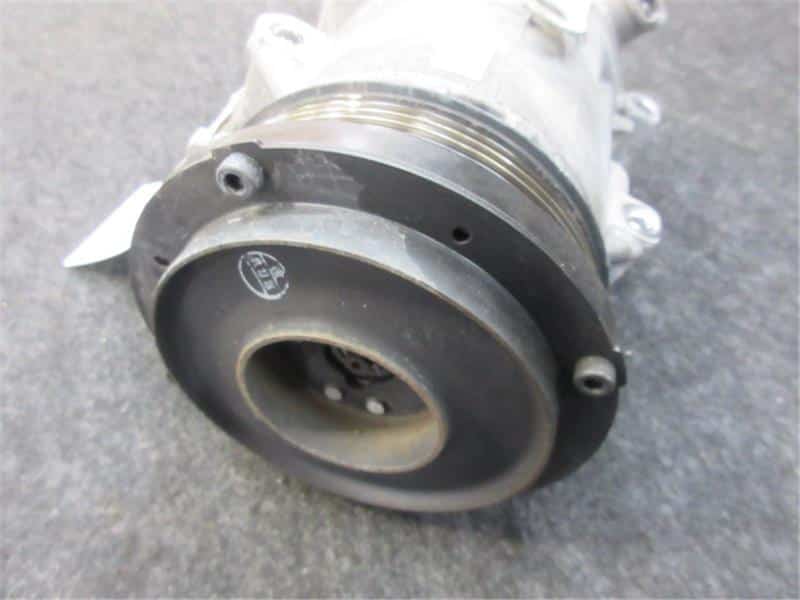 [Used]A/C Compressor TOYOTA Voxy 2011 DBA-ZRR70G 8831028640 - BE ...