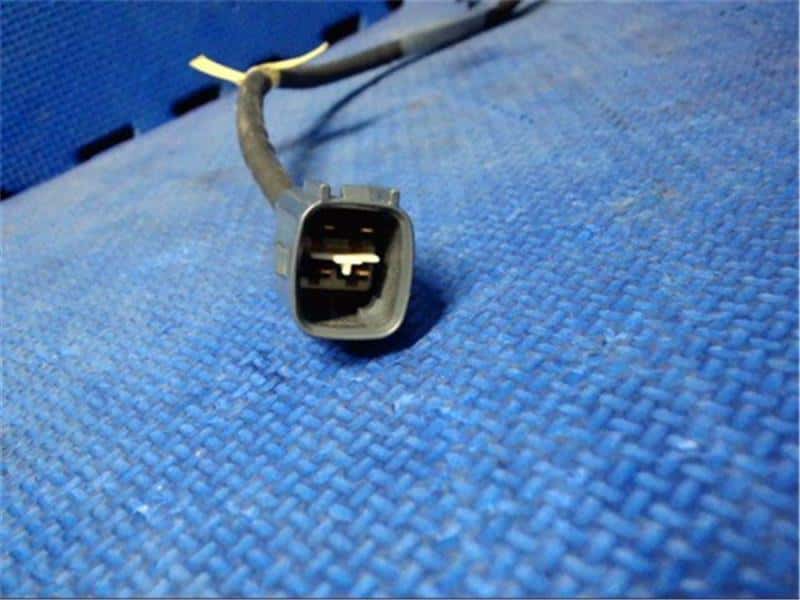[Used]Oxygen Sensors TOYOTA Corolla Fielder 2016 DAA-NKE165G 8946752080 ...