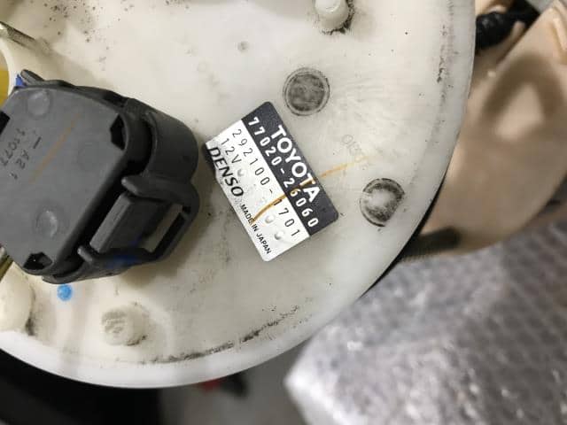 [Used]Fuel Pump TOYOTA Hiace 2016 CBA-TRH214W 2322075221 7702426030 ...