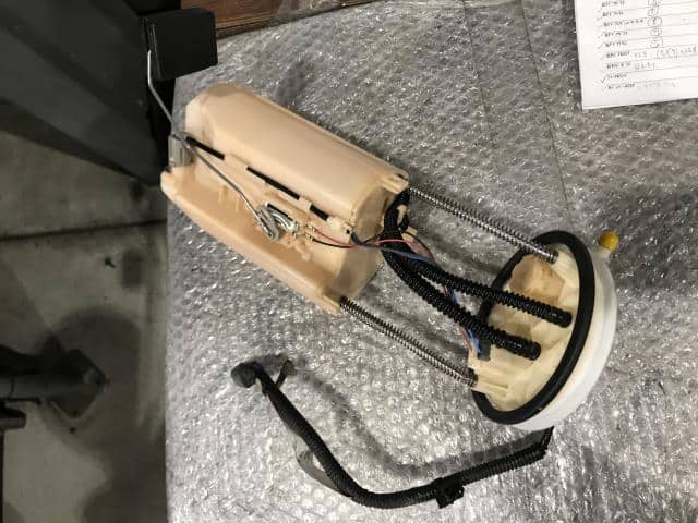 [Used]Fuel Pump TOYOTA Hiace 2016 CBA-TRH214W 2322075221 7702426030 ...