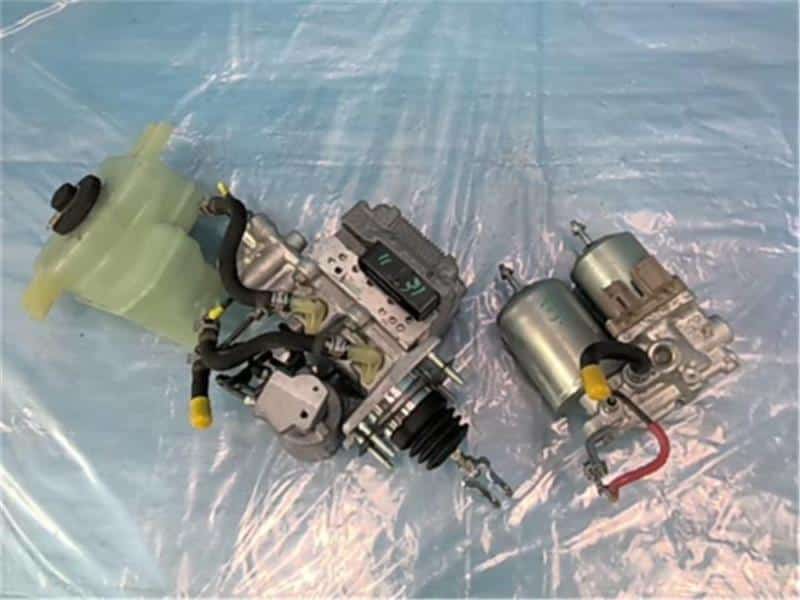 [Used]Brake Booster TOYOTA Aqua 2012 DAA-NHP10 4705052030 - BE FORWARD ...