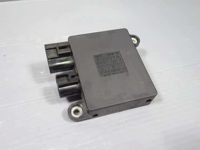 [Used]Control Unit TOYOTA Hiace 2012 CBF-TRH200V 8925726020 - BE ...