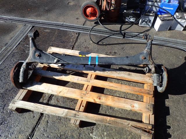 [Used]Rear Axle Beam Assembly TOYOTA Corolla Runx 2001 TA-ZZE123 - BE ...