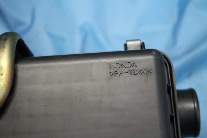 [Used]Honda air filter cleaner box housing PP-TD40 - BE FORWARD Auto Parts