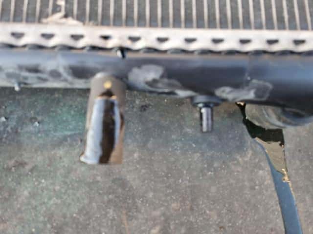 [Used] Radiator Renault Samsung Koleos 2012 - BE FORWARD Auto Parts