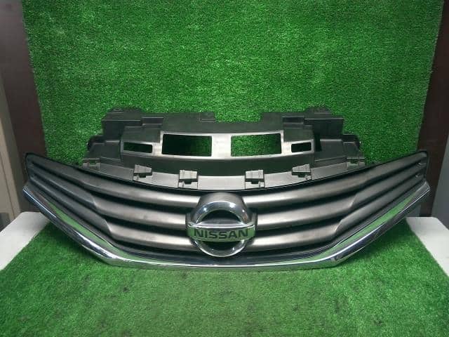 [Used]Radiator Grille NISSAN Note 2013 DBA-E12 623103VA0A - BE FORWARD ...