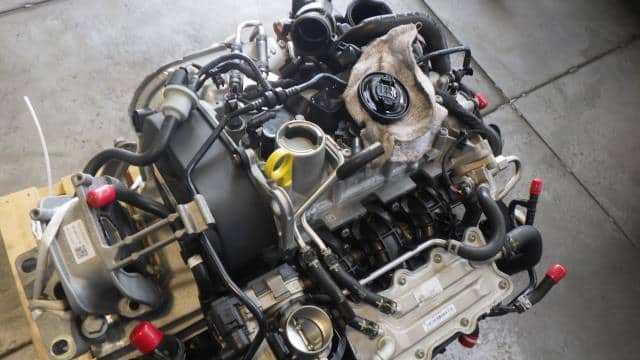 [Used]CHZ Engine VOLKSWAGEN Polo 2019 ABA-AWCHZ - BE FORWARD Auto Parts