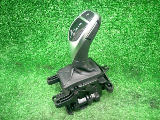 [Used]Shift Lever BMW 5 Series 2013 DBA-XG20 61317950397 - BE FORWARD ...