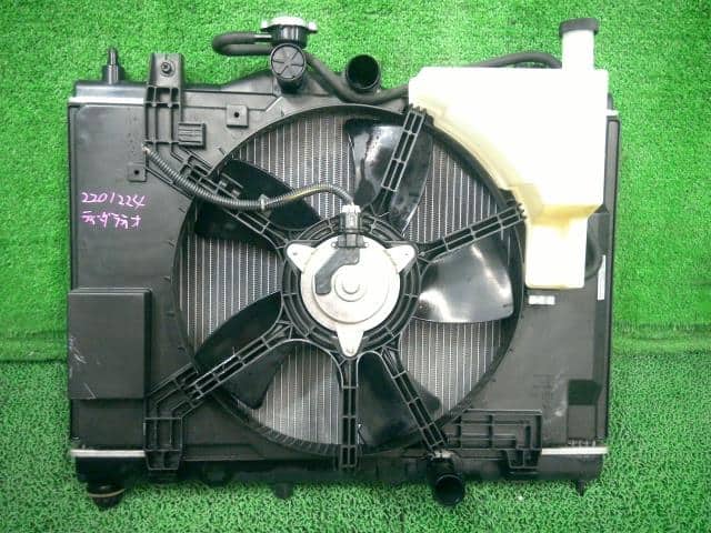 [Used]Radiator NISSAN Tiida Latio 2010 DBA-SC11 214101JY0A - BE FORWARD ...