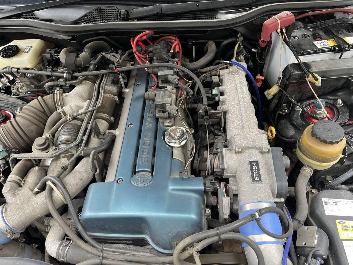 [Used]The JZS161 2jz-gte Engine body honey - BE FORWARD Auto Parts