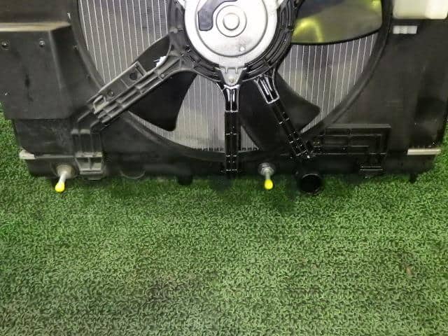 [Used]Radiator NISSAN Wingroad 2005 DBA-Y12 21460ED100 - BE FORWARD ...