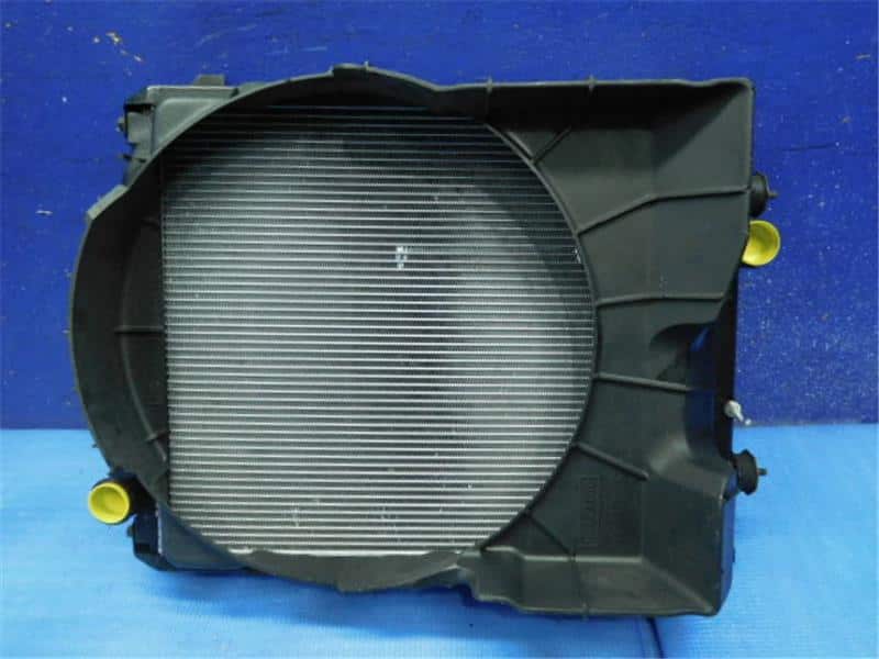[Used]Radiator MITSUBISHI Rosa 1995 KC-BE459F MC348084 - BE FORWARD ...