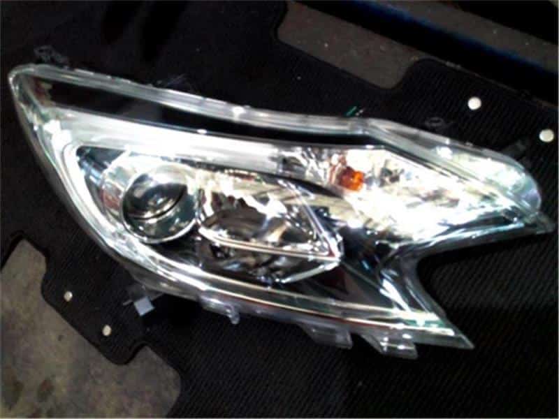 [Used]Right Headlight NISSAN Note 2016 DBA-E12 - BE FORWARD Auto Parts