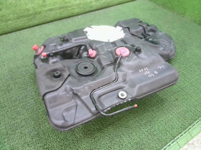 [Used]Fuel Tank TOYOTA Harrier 2006 CBA-ACU30W 7700148080 - BE FORWARD ...