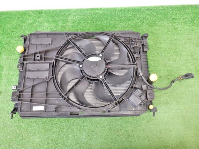 [Used]Radiator PEUGEOT 3008 2022 3DA-P84AH01 9832930080 - BE FORWARD ...