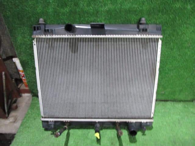 [Used]Radiator TOYOTA Vitz 2006 CBA-NCP95 1640021300 - BE FORWARD Auto ...