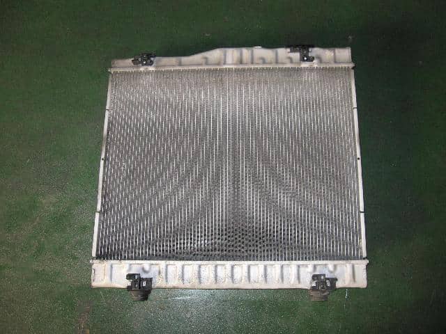 [Used]Radiator TOYOTA Hiace 2005 CBF-TRH200V 1640075470 - BE FORWARD ...
