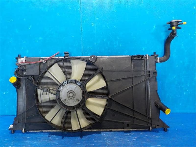 [Used]Radiator MAZDA Premacy 2005 CBA-CREW LFB715200A - BE FORWARD Auto ...